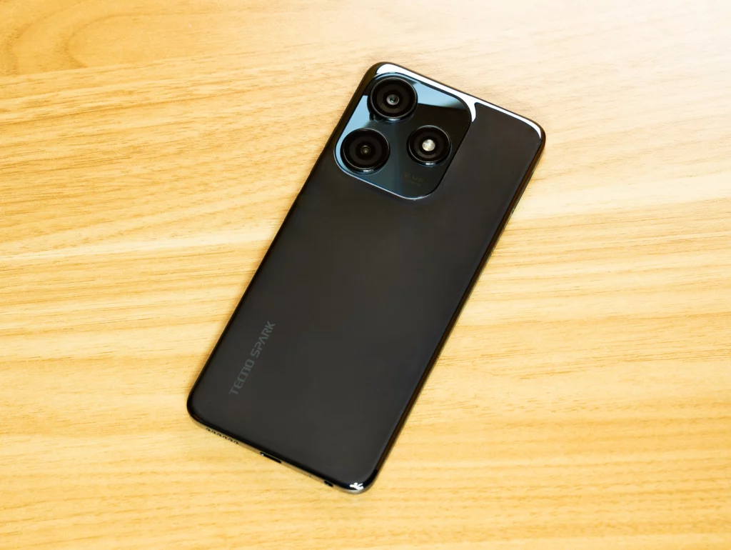 TECNO Spark 10C Review! - An iPhone on an entry-level Android phone!