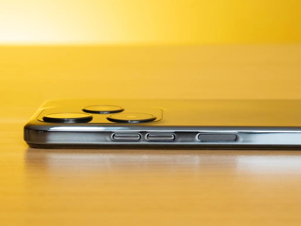 TECNO Spark 10C Review! - An iPhone on an entry-level Android phone!