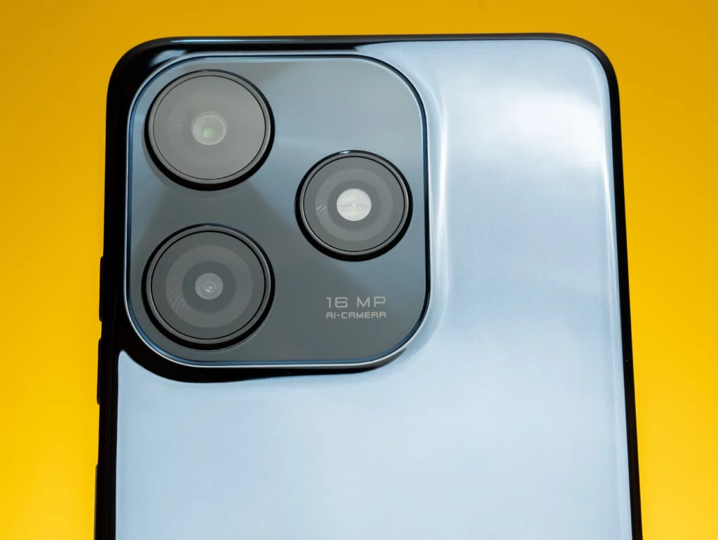 TECNO Spark 10C Review! - An iPhone on an entry-level Android phone!