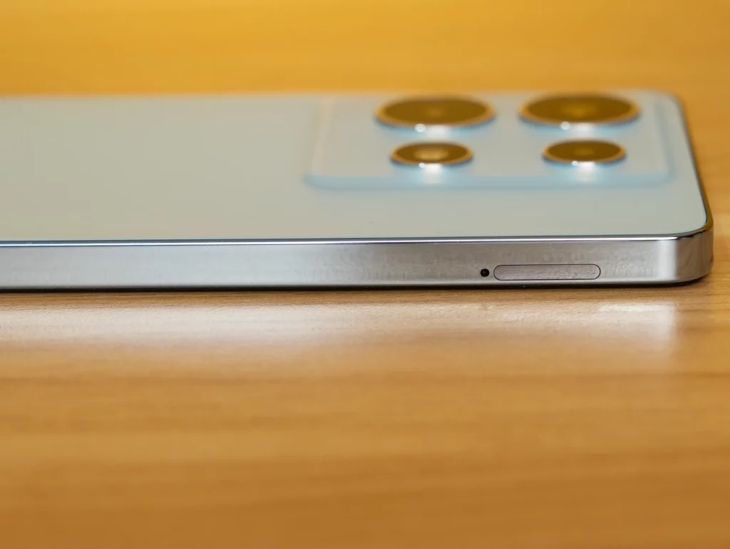 Infinix NOTE 30 VIP Unboxing and First Impressions: A stylist head turner!