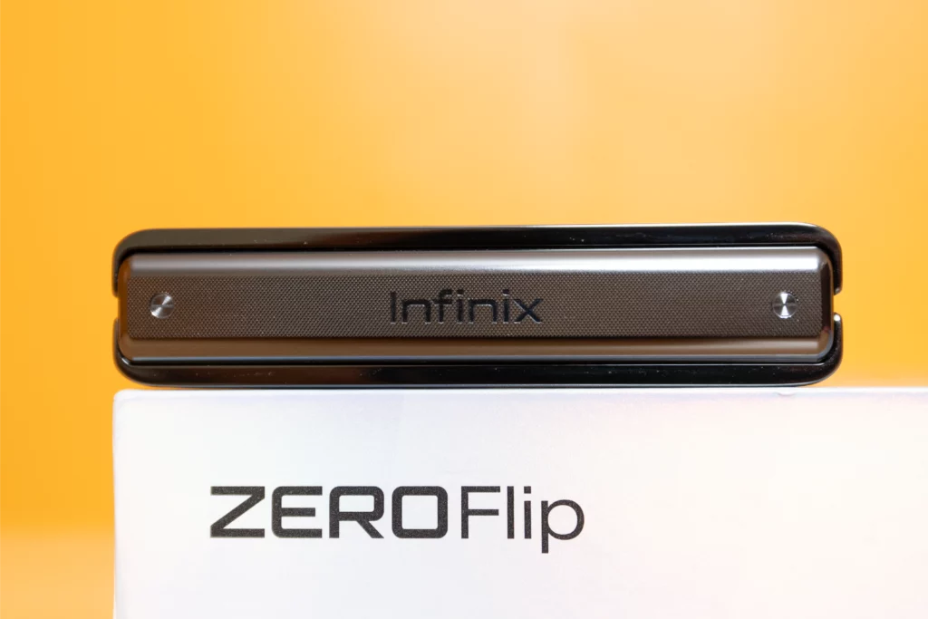 Infinix ZERO Flip: World’s First 4K ProStable Vlog Smartphone - Unbox ...